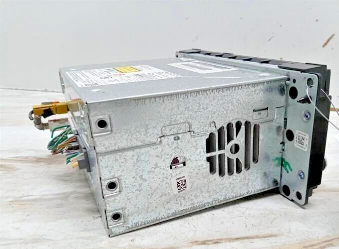 2011-2017 Jeep Wrangler Radio Display Receiver Navigation ID RHR 12 13 ...