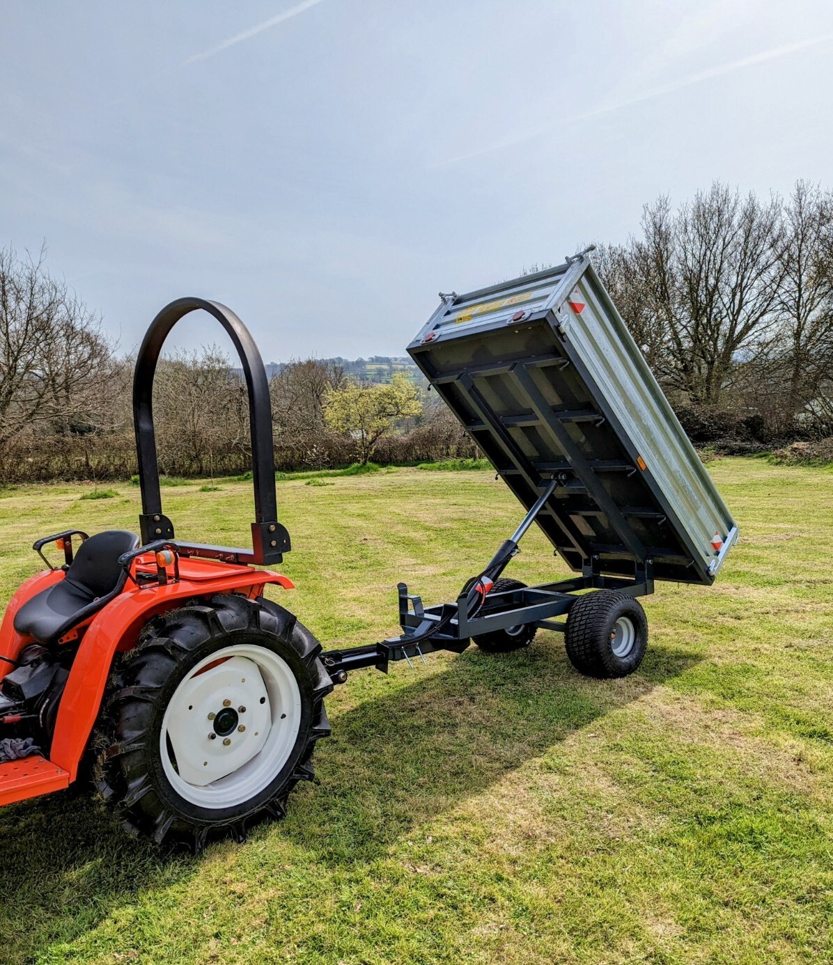 Compact Tractor Trailer, Hydraulic tipping, Turf Tyres, Kubota ...