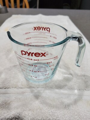 Pyrex 2-Cup Measuring Cup, Red Graphics, Clear BRAND NEW | eBay