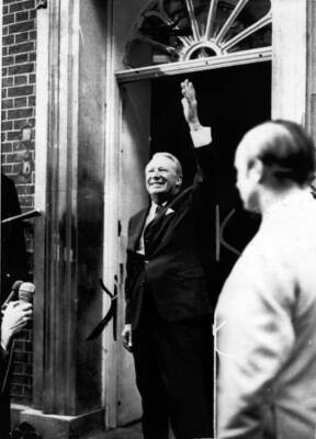 Edward Heath celebrates returning to Downing Street 19th June 1970 Old ...