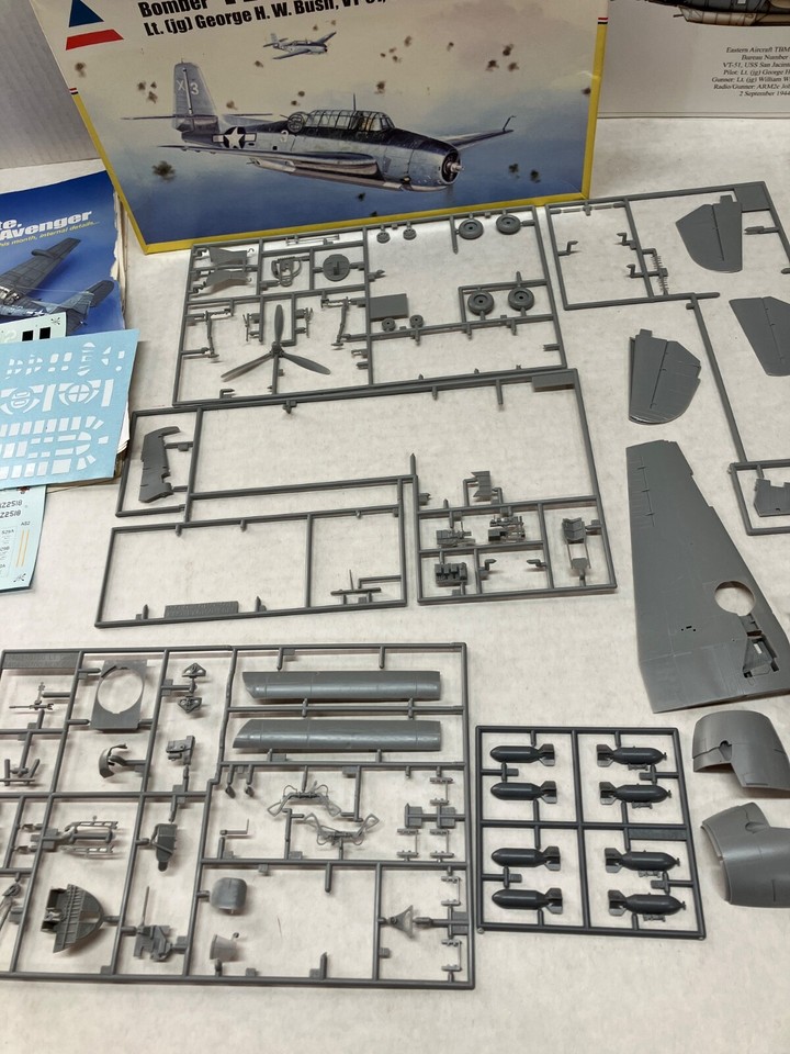 ACCURATE MINIATURES 1/48 SCALE U.S. NAVY BOMBER TBF/M AVENGER MODEL KIT ...