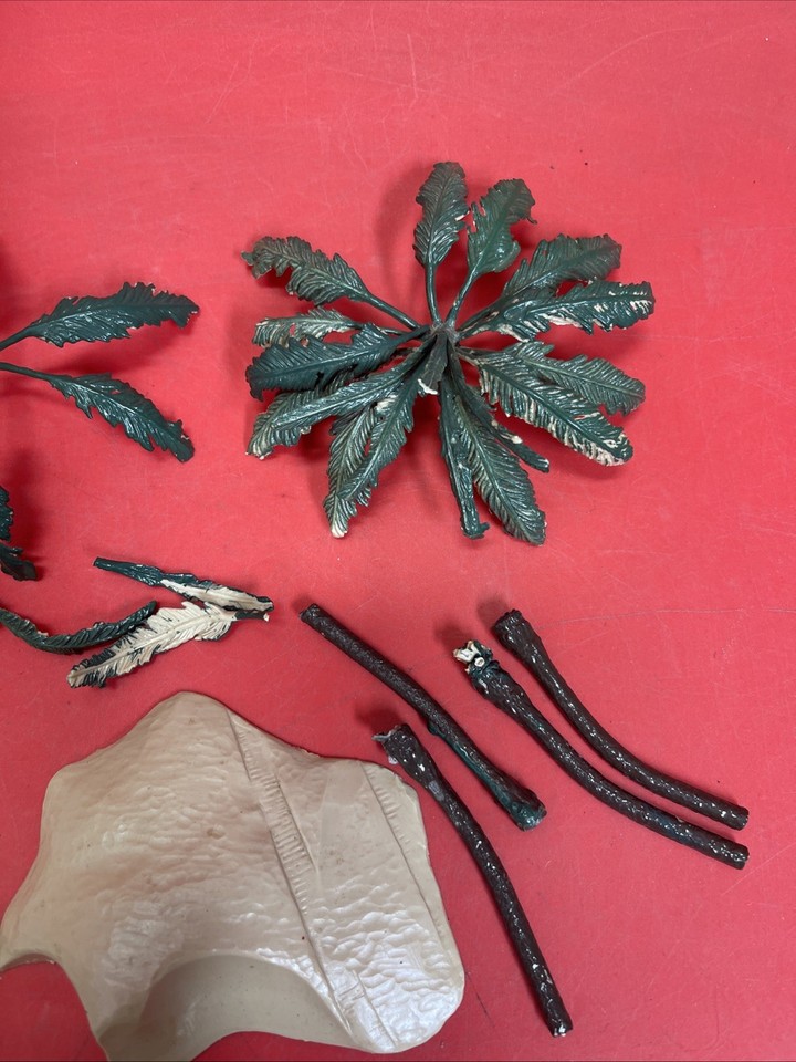 AURORA PLASTICS 1967 "PARTS ONLY" for THE RAT PATROL MODEL KIT NO BOX ...