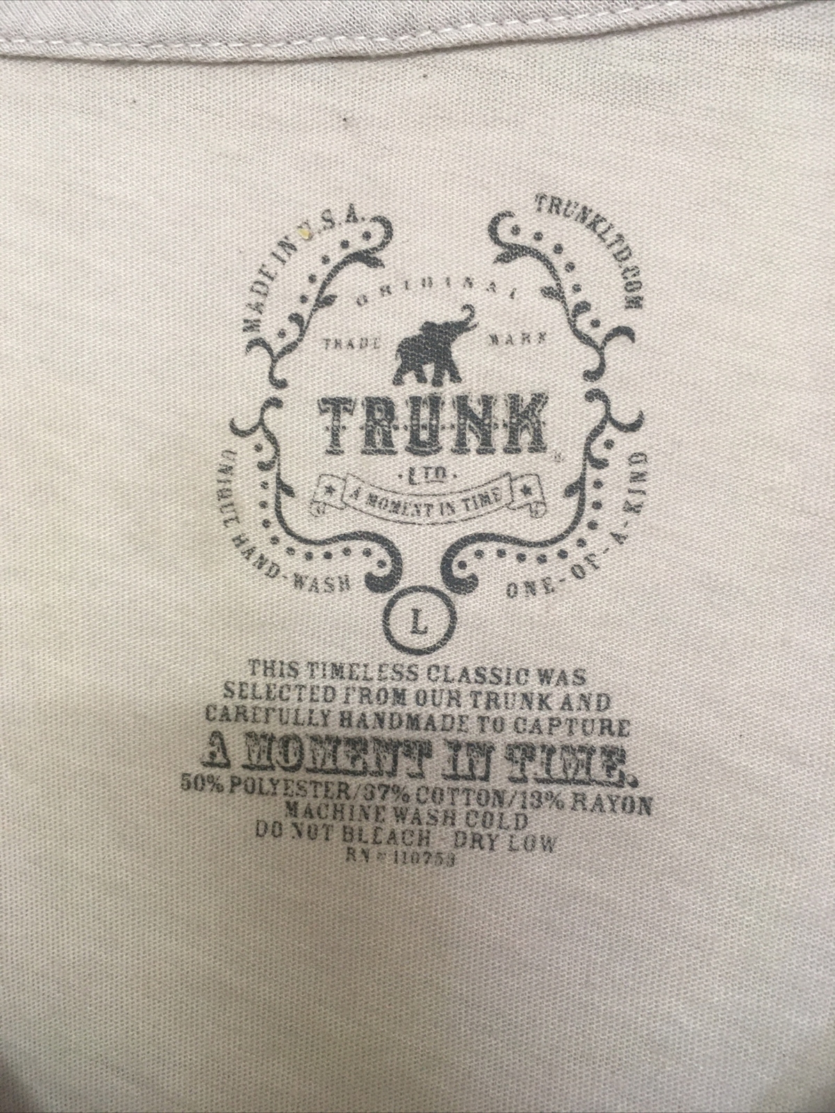 TRUNK LTD Women's Bruce Springsteen Born In The USA v neck gray Graphic ...