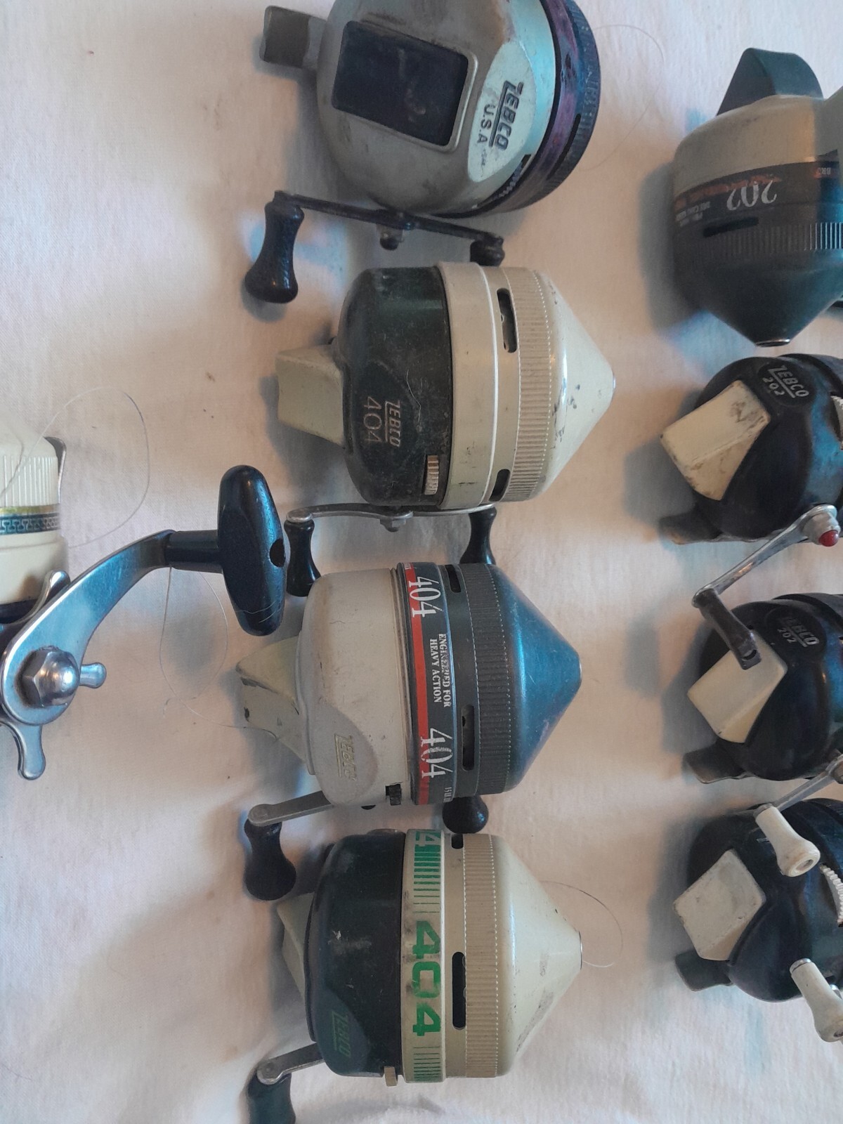 Lot Of 12 Vintage Zebco Casting Reels For Parts. 1 Works The zebco 888 ...