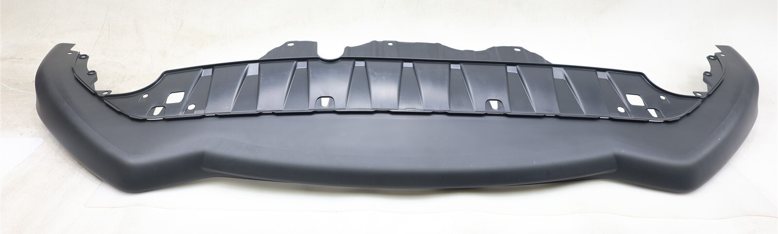 NEW OEM Honda Front Lower Bumper Cover 04712-T7W-A10 Honda HR-V 2019 ...