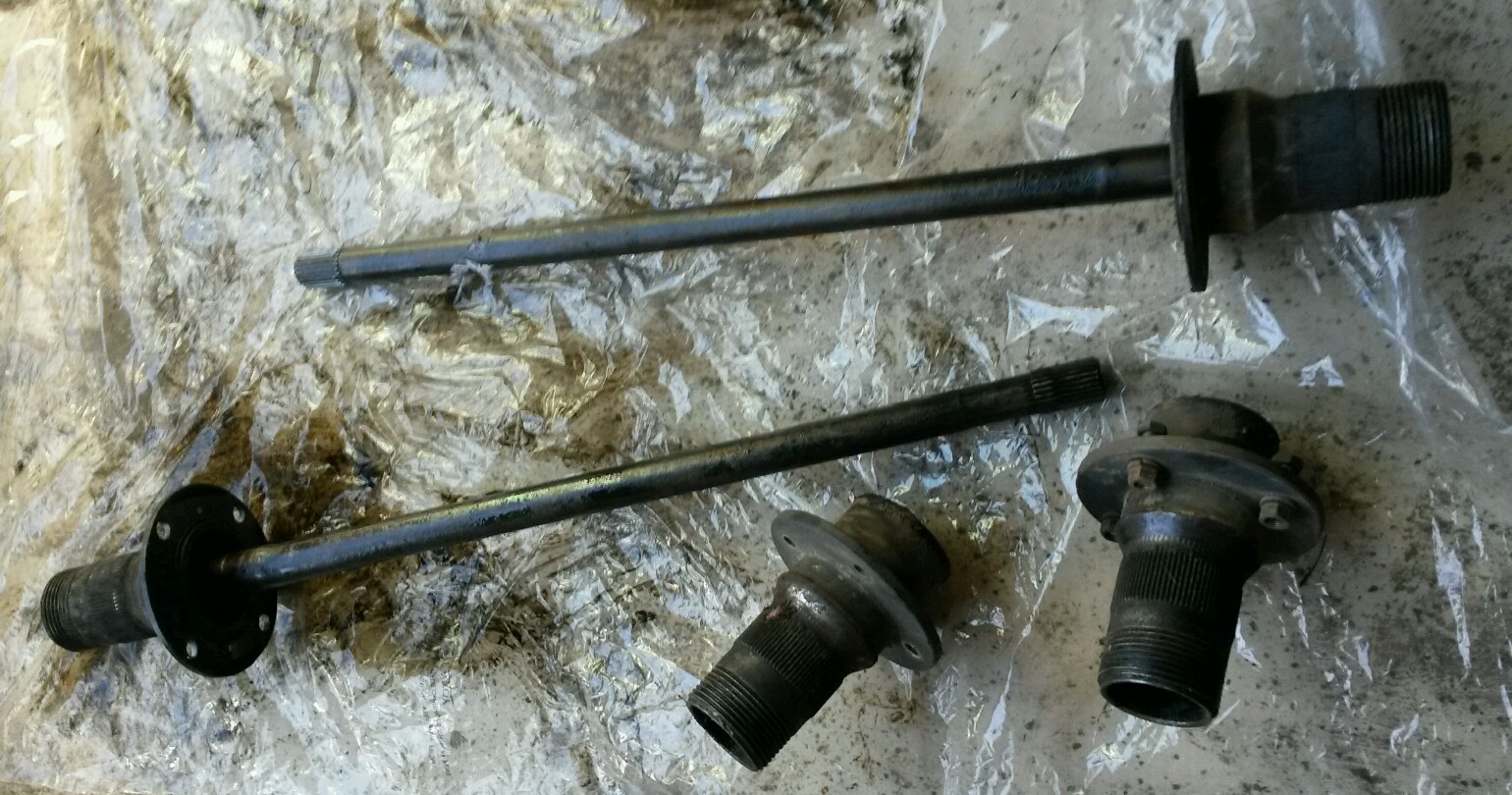 Early MGB hub set for wire wheels front rear axle shafts 1963 64 65 66 ...