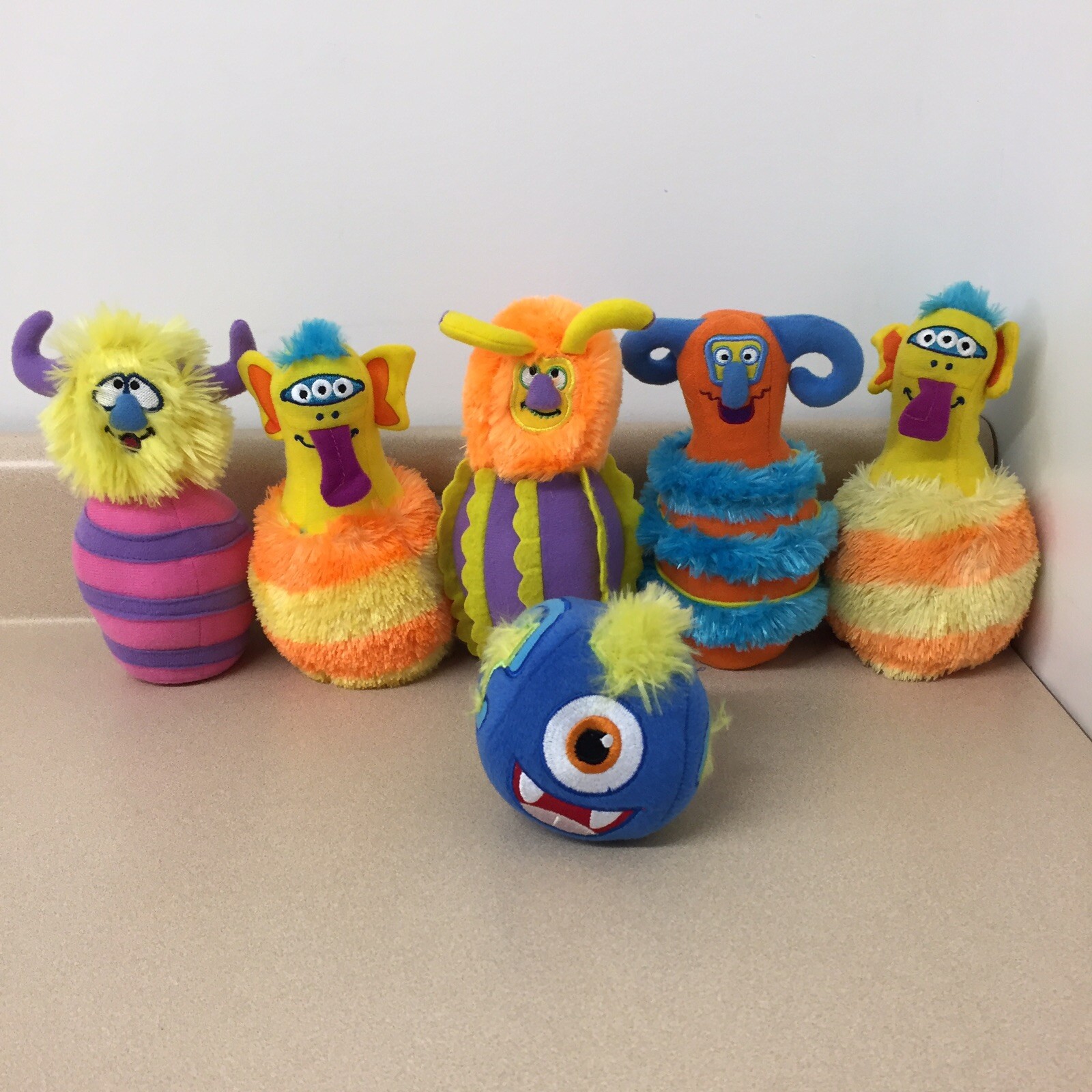 Melissa & Doug Monster Plush Bowling Game 5 Pins & Ball Stuffed Toy EUC ...