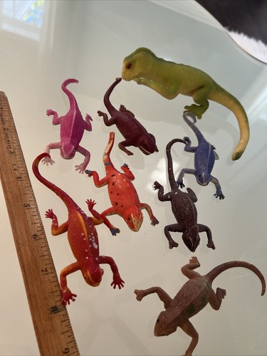 Color Changing Lizards Toy - Thermal - Changes Colors in Cold and Warm ...