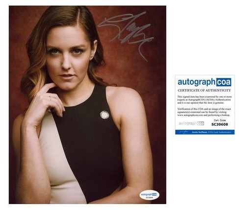 Taylor Louderman "Mean Girls the Musical" AUTOGRAPH Signed 8x10 Photo D ...