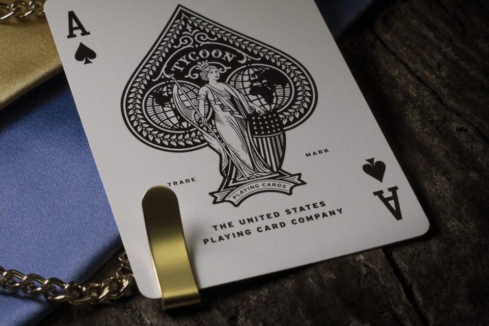 TYCOON RED THEORY 11 PLAYING CARDS DECK GOLD MAGIC TRICKS SEALED USA ...