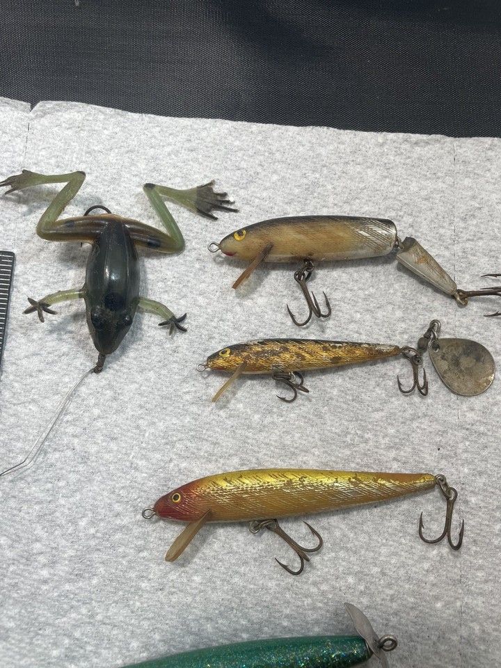Vintage Fishing Lures Lot Of 12pcs Minnow Frog Spider | eBay