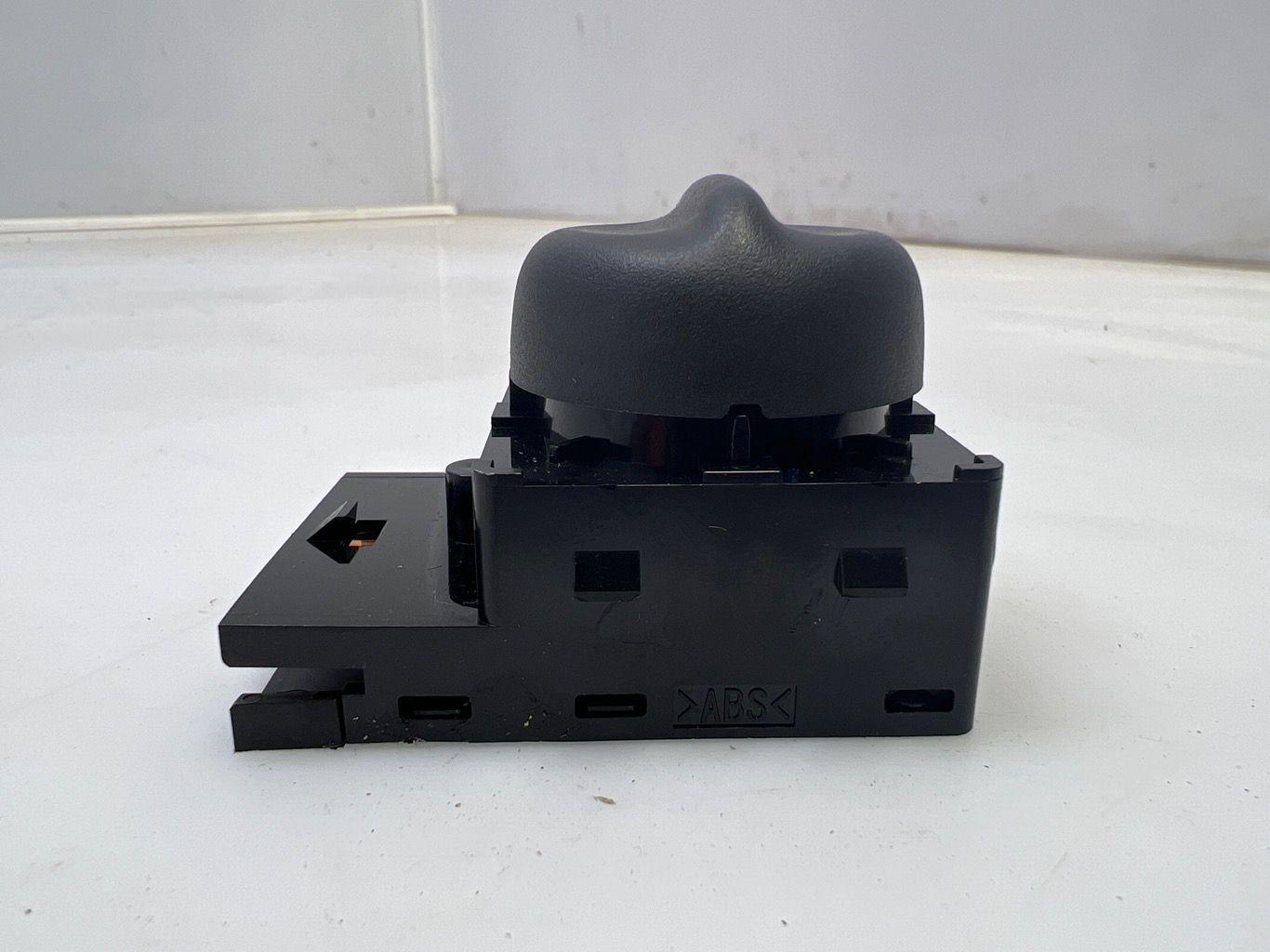 2009 - 2012 Chevy Traverse Seat Lumbar Switch LH or RH OEM 25948854 | eBay