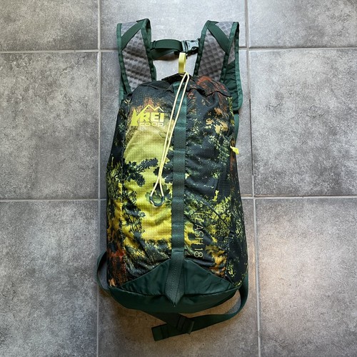 REI Co-op Flash 18 Backpack camo lightweight daypack/hiking backpack | eBay