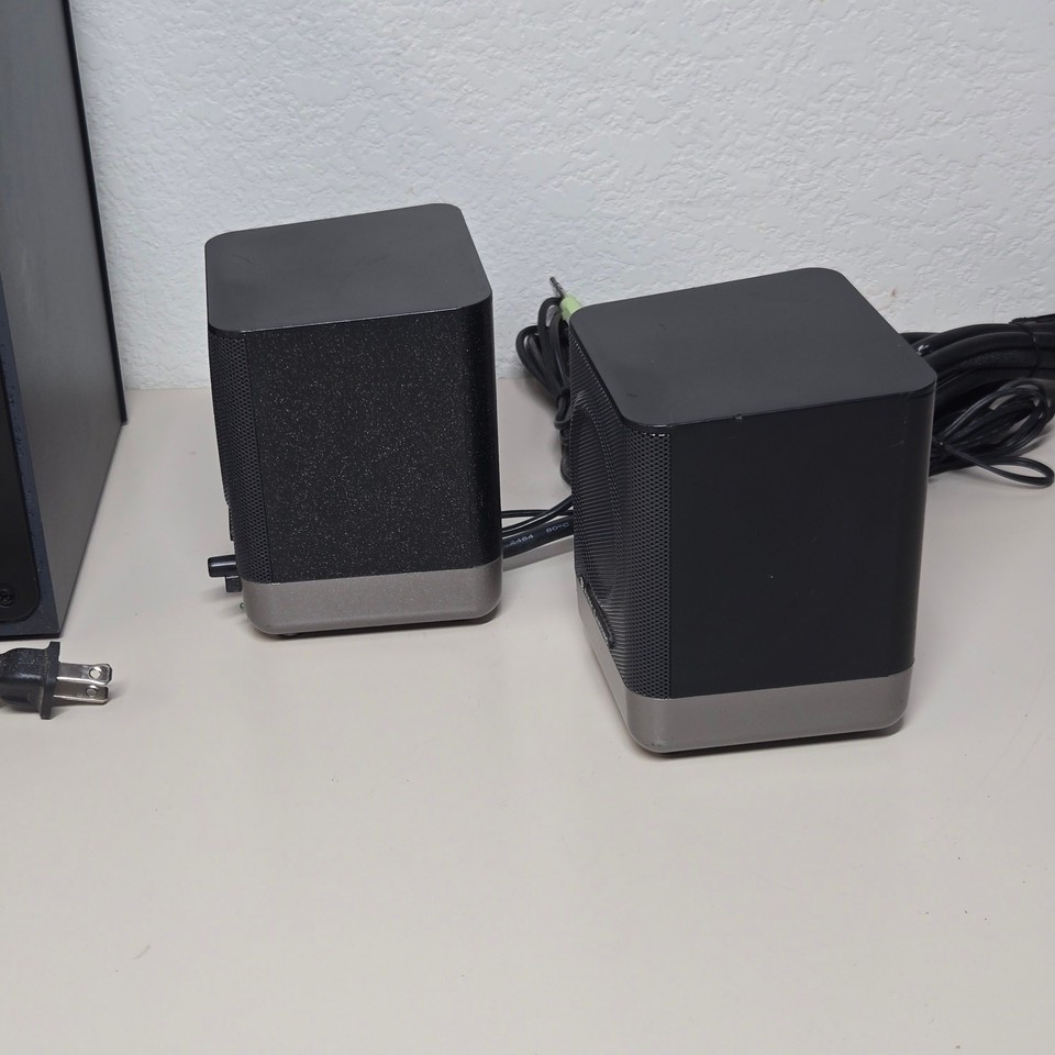 Altec Lansing 221 3-Piece Set Wired Computer Desktop Speaker System ...