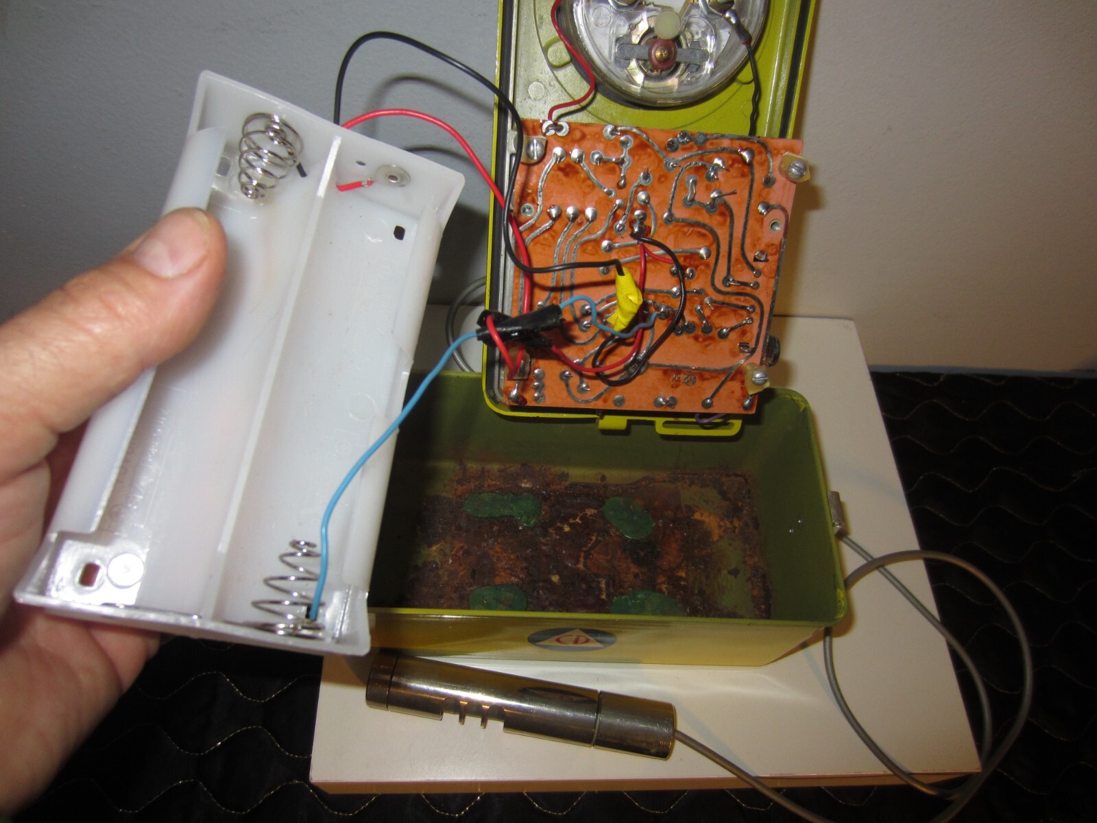 VICTOREEN CDV-700 MODEL 6B GEIGER COUNTER / RADIATION DETECTOR ...