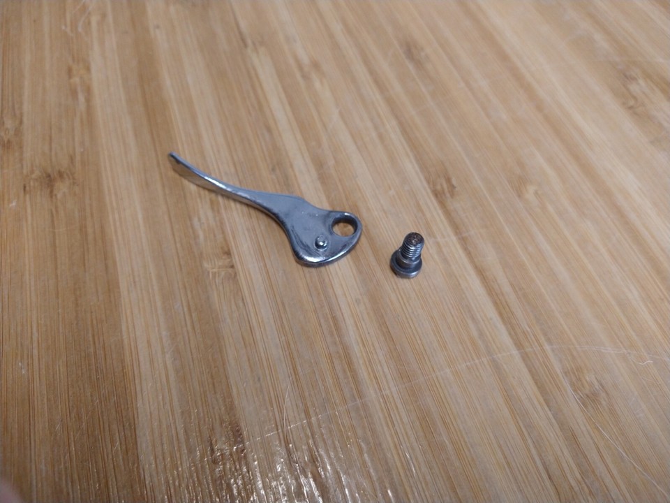 Singer Genuine Presser Foot Lifter Part For Stylist Model 413 Sewing ...