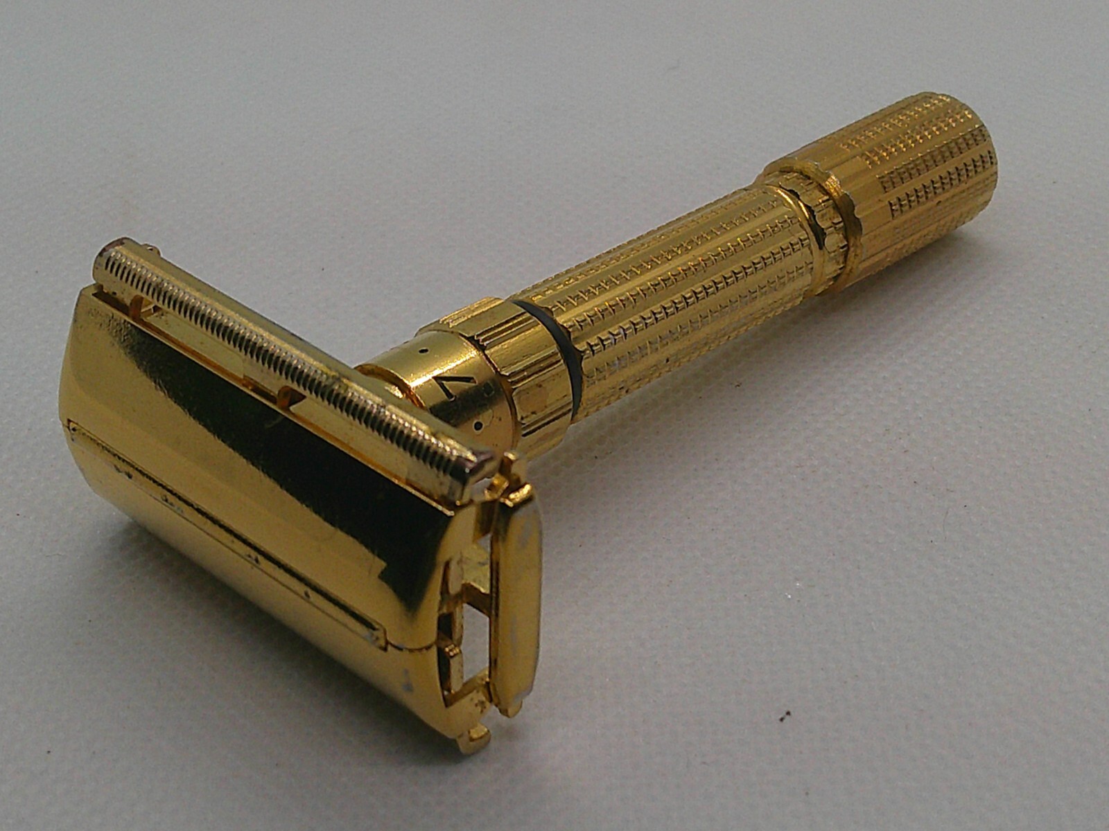 Vintage Gillette "Executive", Adjustable 1-9, DE Safety Razor, D-3 1958 ...