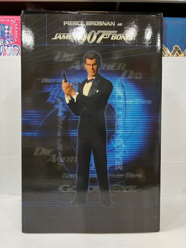 Sideshow JAMES BOND 007 PIERCE BROSNAN Premium Edition 1/4 scale figure ...