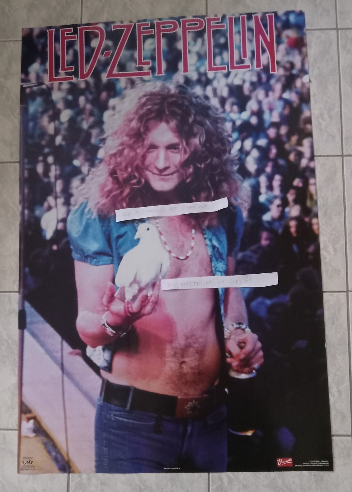 LED ZEPPELIN ORIGINAL LIC. WITH ROBER PLANT HOLDING A DOVE LIVE ON ...