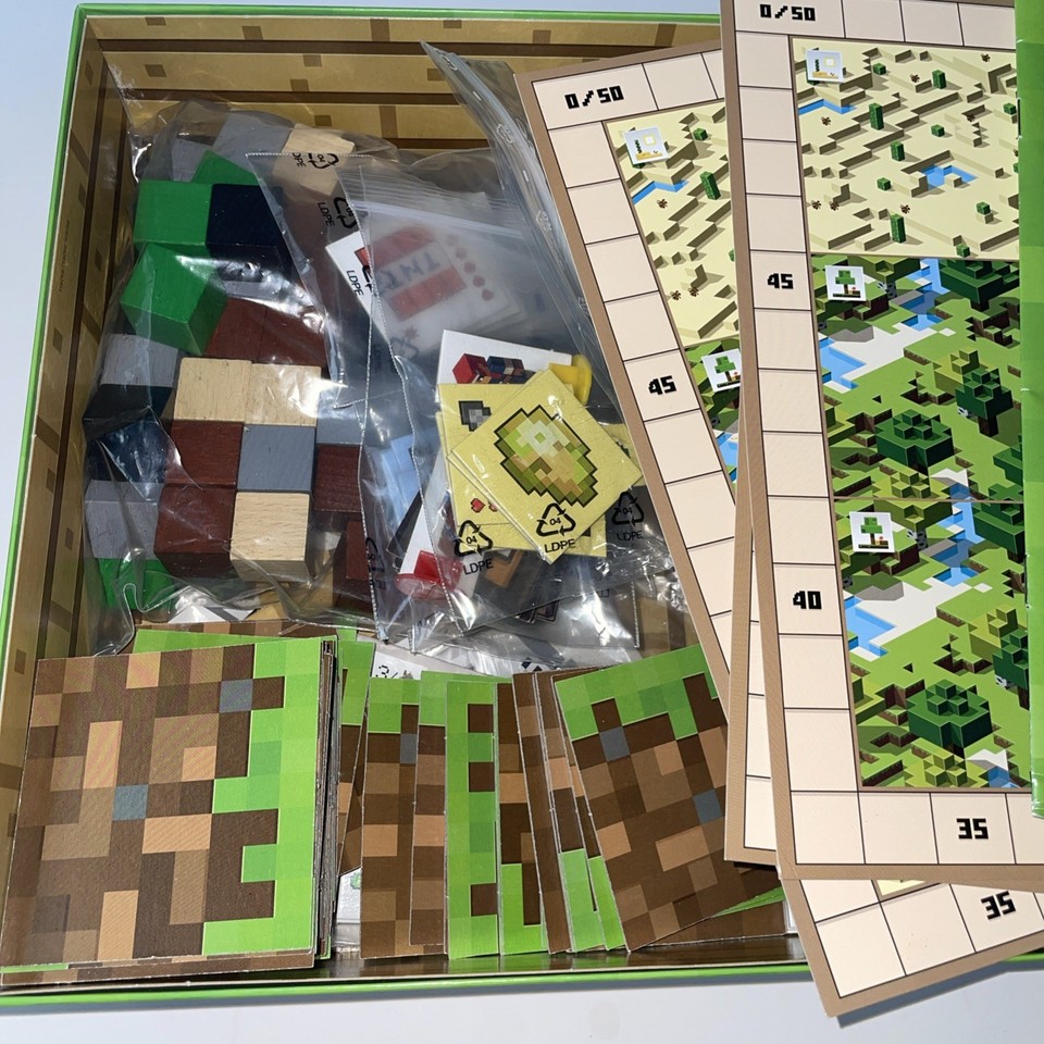 Minecraft Builders & Biomes Strategy Board Game Ravensburger 2019 ...
