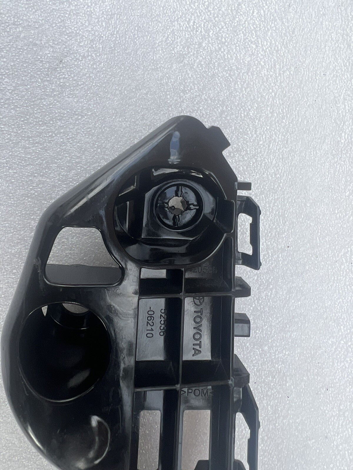 2018-2021 Toyota Camry Side Retainer 52536-06210 | eBay