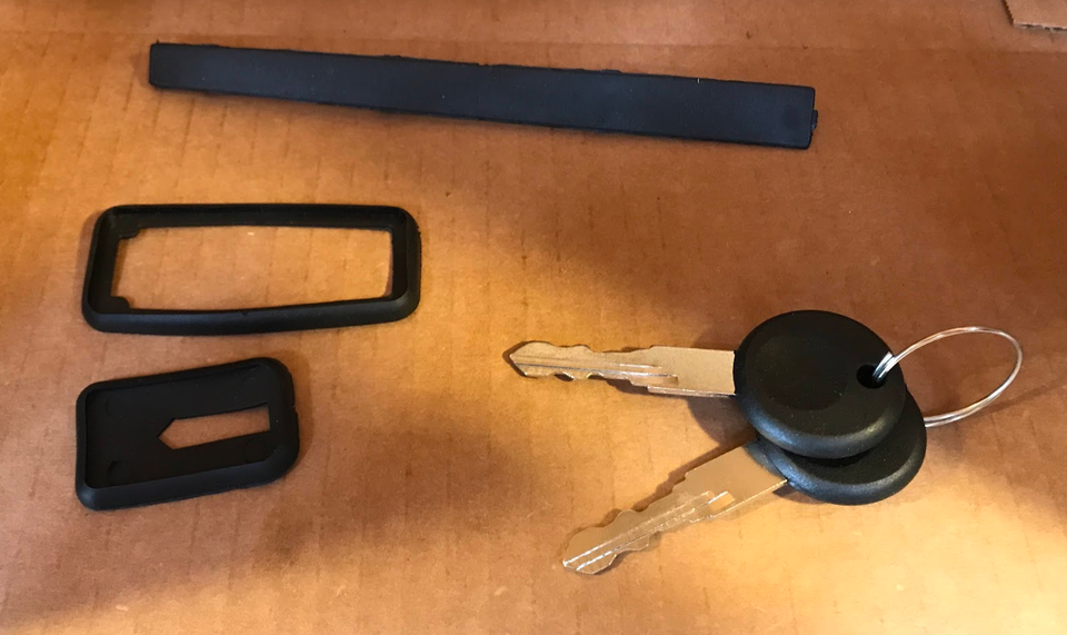 OE Brand Front Left Outside Door Handle W/ Keys - #191837205A - Fits ...