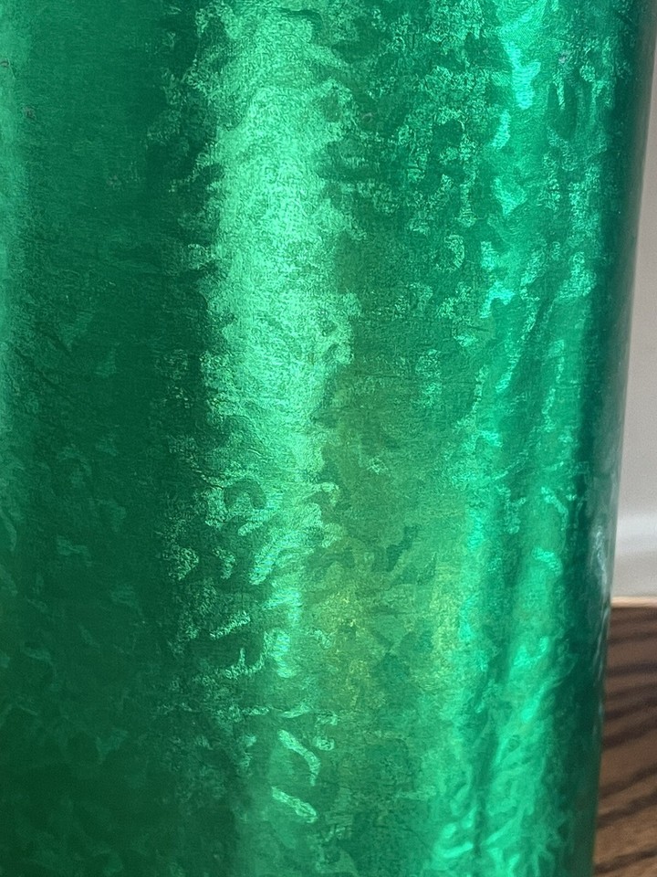 VTG CHRISTMAS WRAPPING PAPER GIFT WRAP GREEN SCULPTED FOIL NOS 20" X 30 ...
