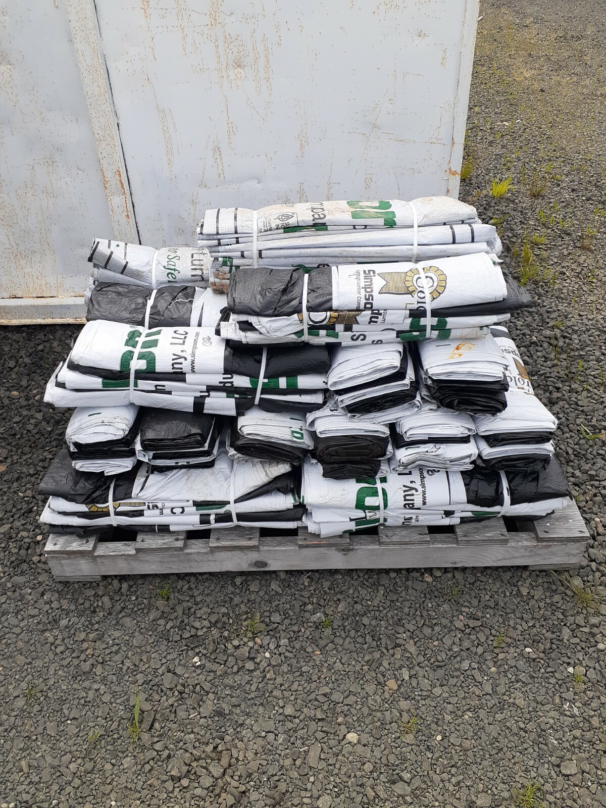 300 lbs of lumber wraps, 20 bundles per pallet, over 5 wraps per bundle ...