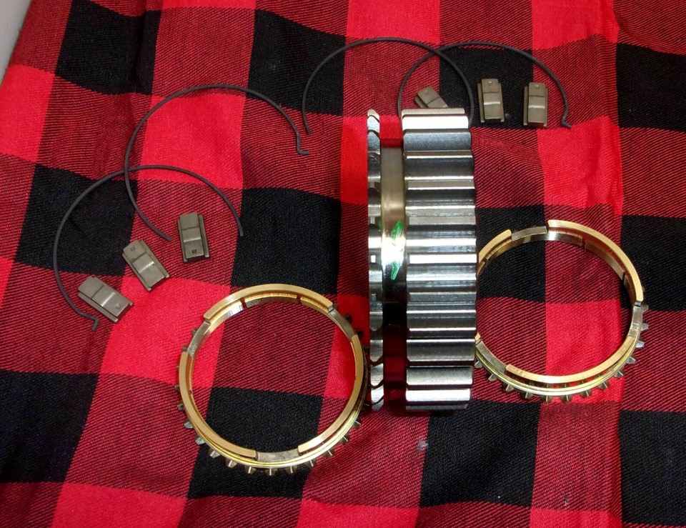 SAGINAW 4 Speed TRANSMISSION 1-2 SYNCHRO ASSEMBLY LATE DESIGN WT302-80A ...