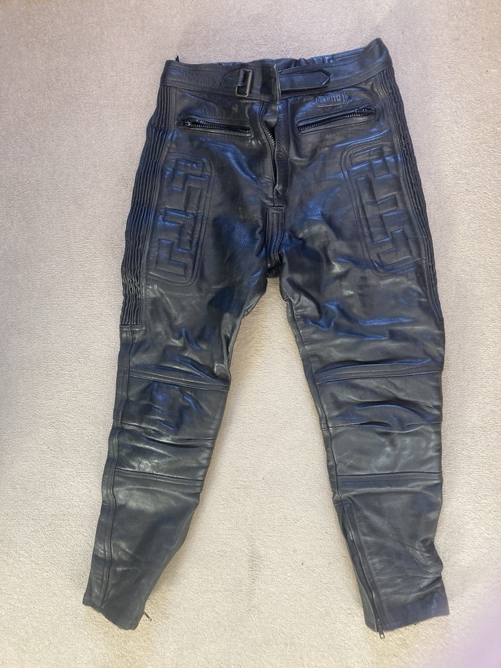 Akito motorcycle Leathers VINTAGE, Jacket 42” Trousers 32” | eBay UK