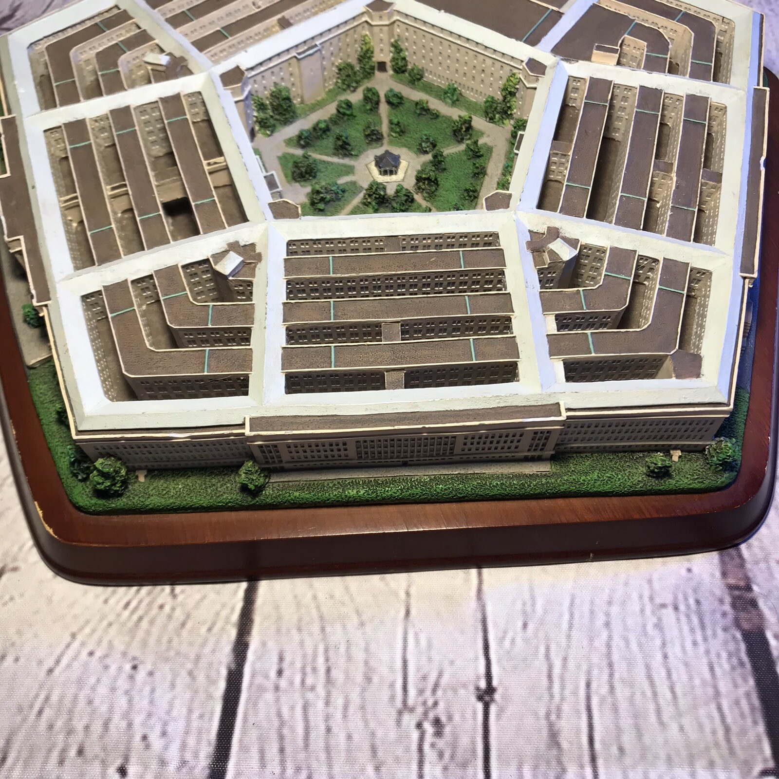 Danbury Mint "The Pentagon" Landmark Sculpture Certificate of ...