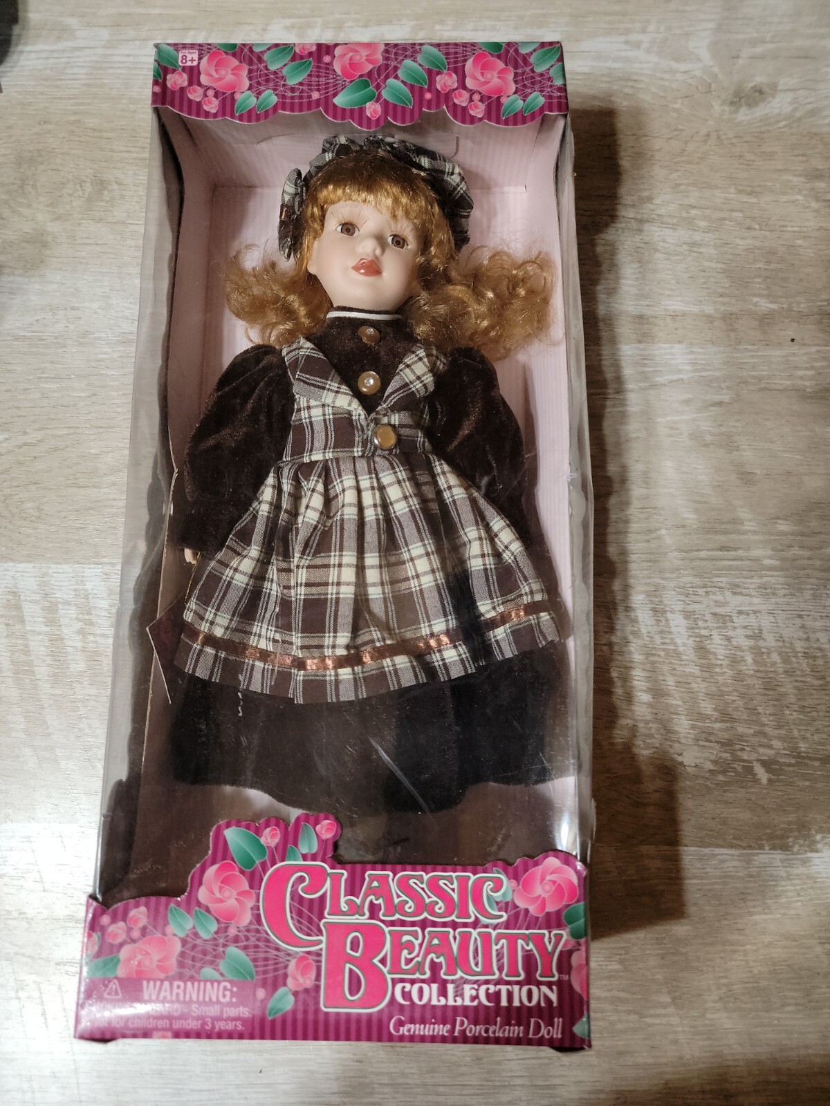 Totsy Limited Edition 1998 Genuine Porcelain Doll Classic Beauty ...