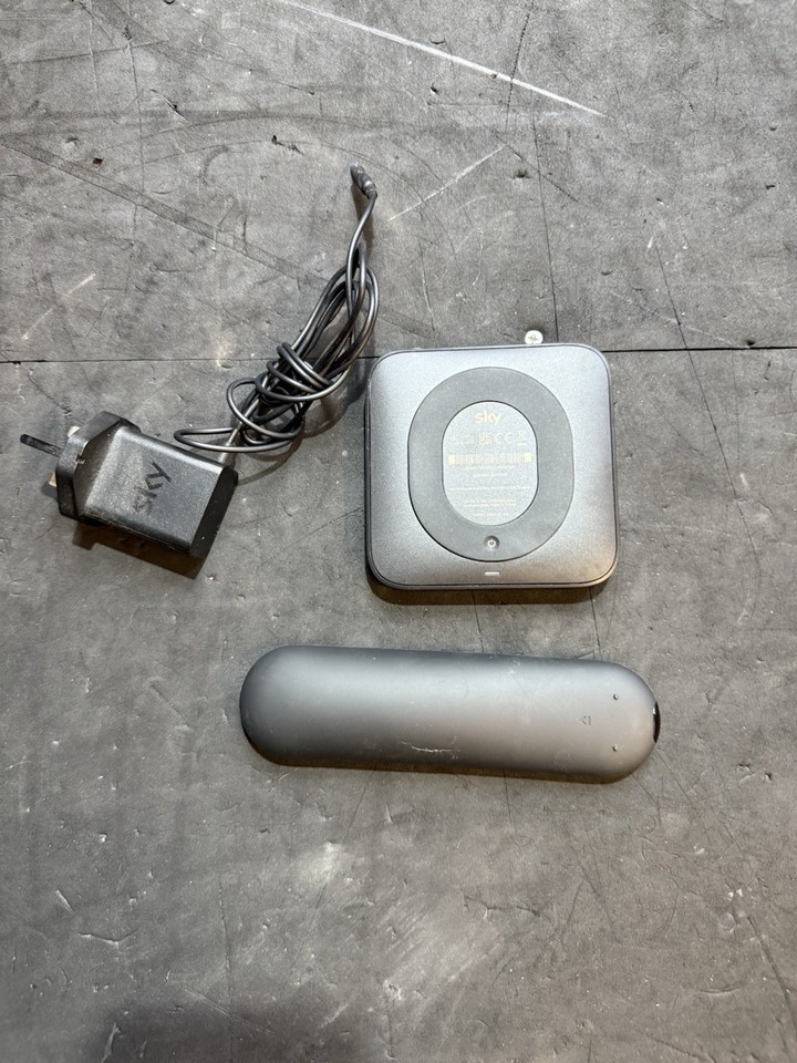 Sky Stream Puck IP061-EF-ANT & Remote Control, Power Supply, Working ...
