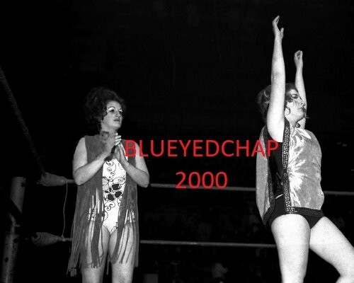 BARBARA GALENTO & VIVIAN VACHON GIRL WRESTLER 8 X 10 WRESTLING PHOTO ...