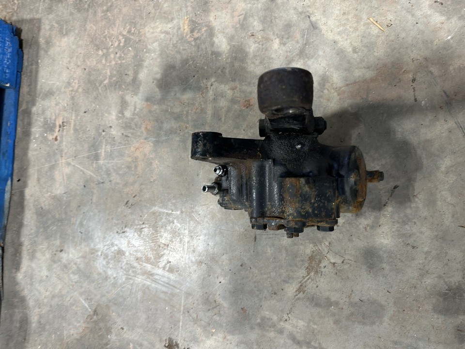 TRW Power Steering Gear Box Freightliner 4942803 4773303 4648307 ...