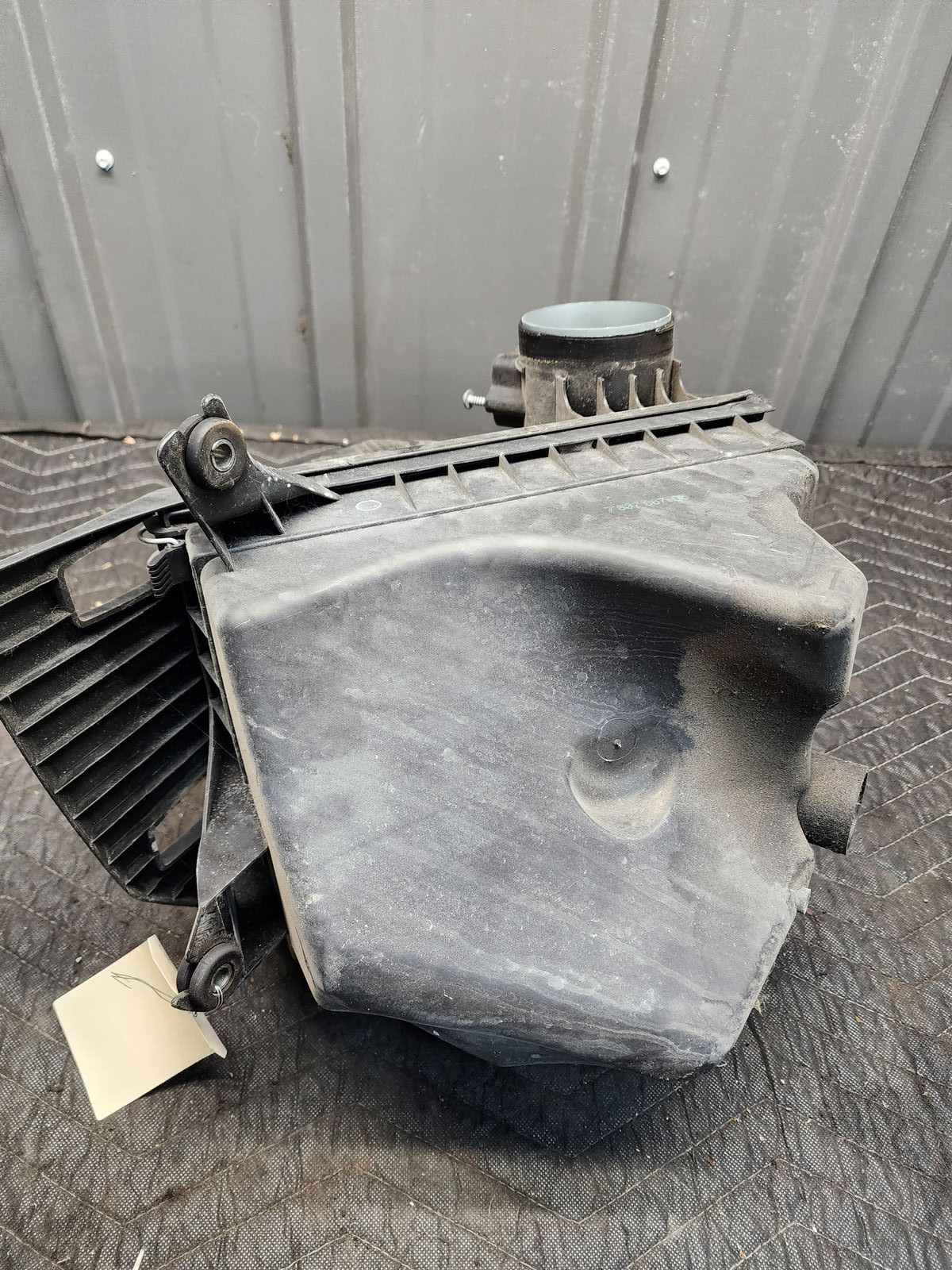 2004-2008 BMW 530i E60 OEM E61 3.0L Engine Motor Air Intake Cleaner ...