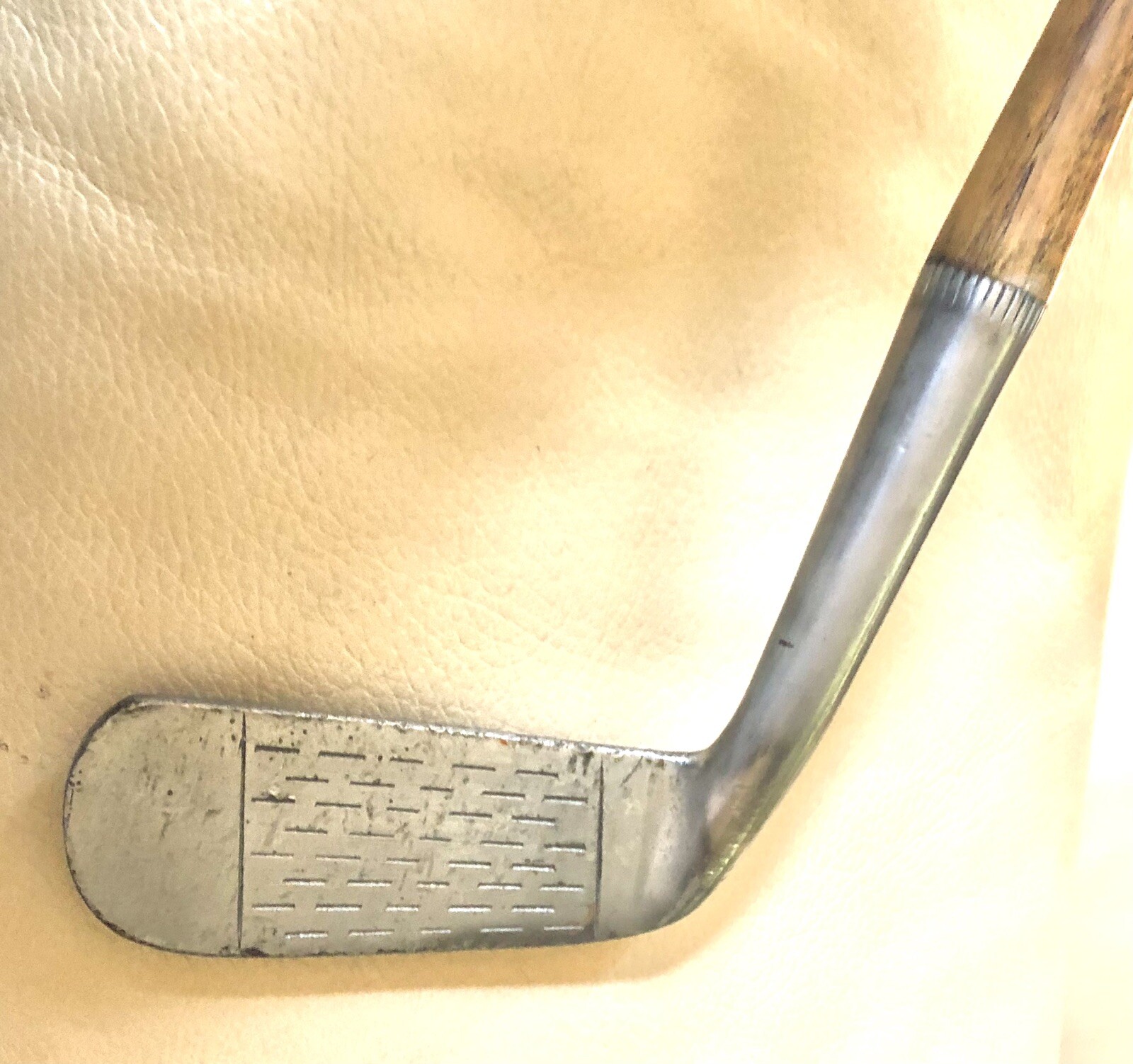 Vintage Hickory Wood Shaft Goose Neck Putter: VICTOR SPORTING GOODS ...