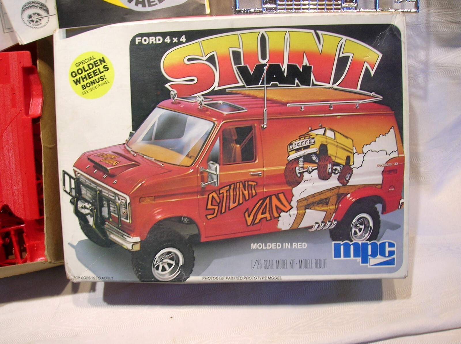 VINTAGE 1980 MPC FORD 4 X 4 STUNT VAN 1/25 SCALE KIT TOY NIB - BOX W ...