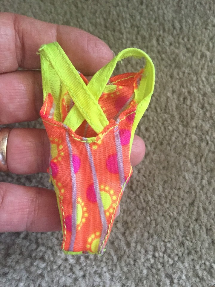 1990 Mattel Barbie Hawaii Skipper #5942 Skipper Barbie Doll Swimsuit ...