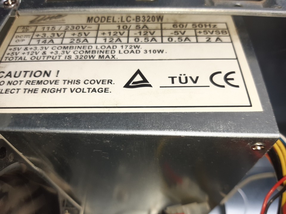 VINTAGE Mid Tower BEIGE RETRO PC CASE, 320W PSU, Floppy Windows 2000 ...