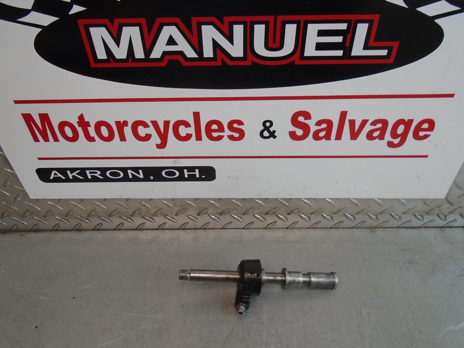 05 kawasaki ex500 ninja FRONT WHEEL AXLE & SPEEDO DRIVE 41078-1068 | eBay