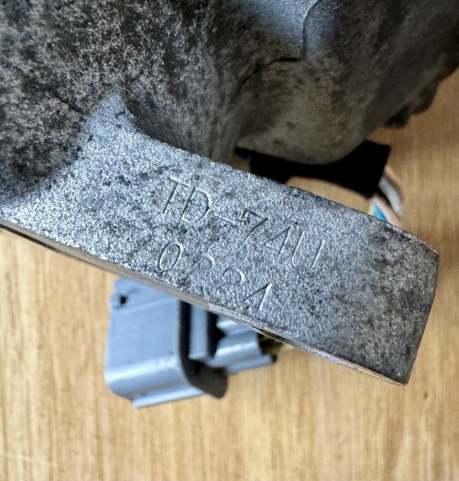 99 00 01 HONDA CRV B20B OEM DISTRIBUTOR RECTANGLE PLUG TD-74U | eBay