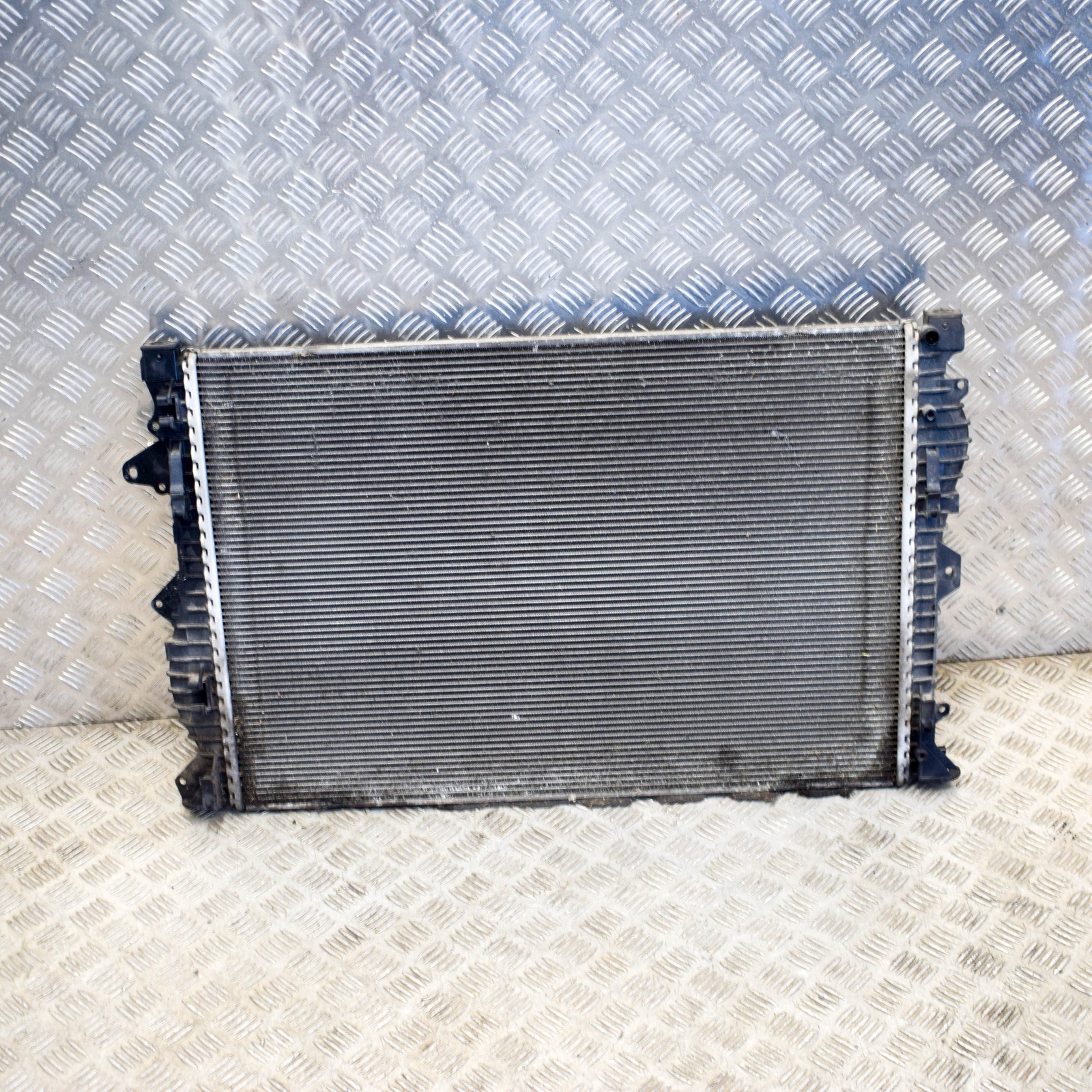 LR RANGE ROVER EVOQUE L538 Coolant Radiator GJ32-8005-BA 2.0 Diesel ...