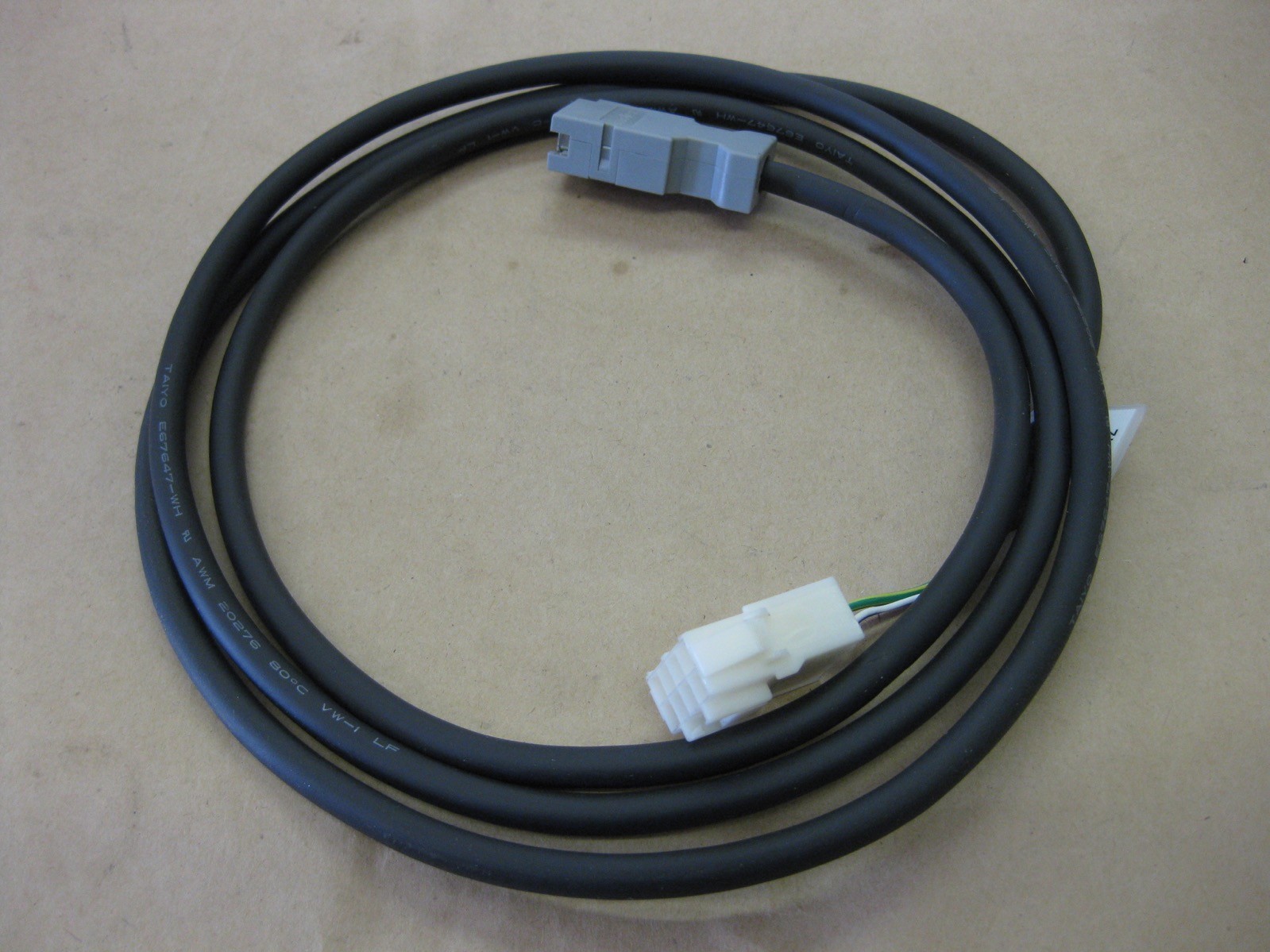 Yaskawa Servo Cable 69.5" OAL Molex 8 Pin Wire Connector Amp Drive ...
