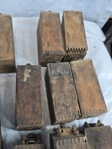 13 Antique Ford Wood Model T A Ignition Buzz Coil Battery Dovetail ...