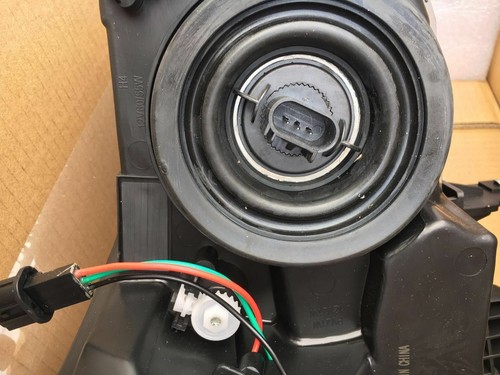 Headlamp Assembly Right Side Fits 2010-2012 Chevrolet Cruze 95900042 ...