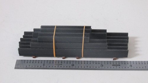 Ho gauge,1-87 scale,7 piece black plastic I beam load,with 2 straps & 4 ...