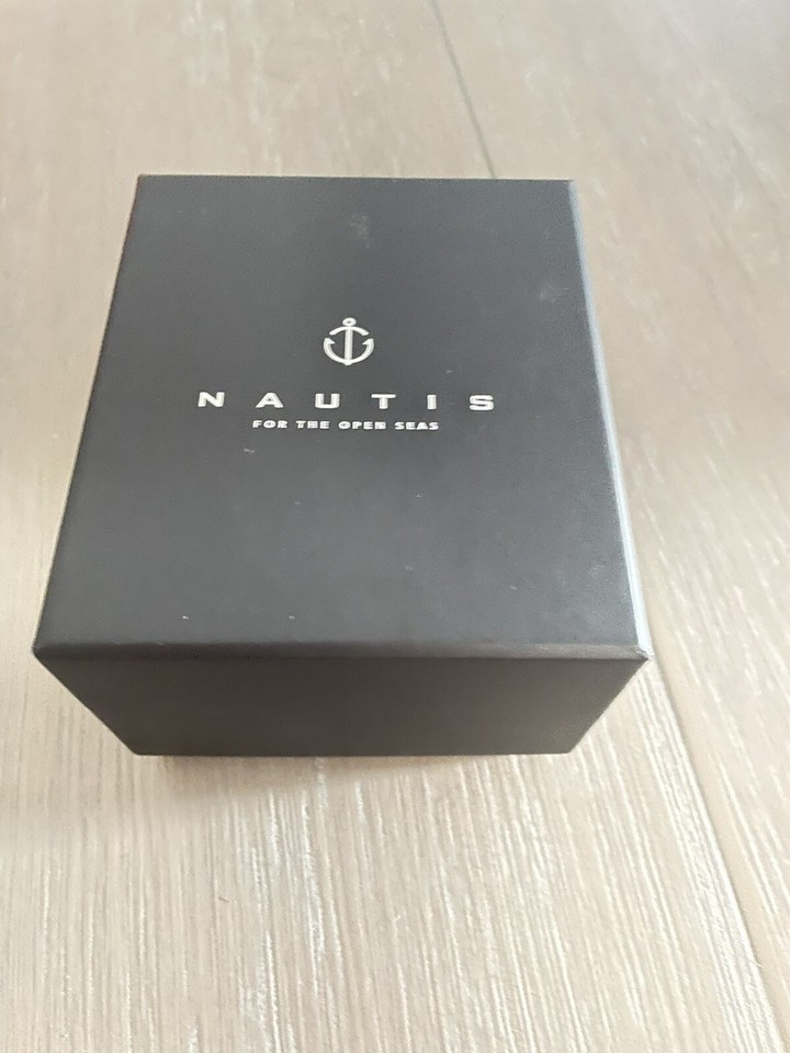 Men's Stainless Steel Nautis 500 Series Chronograph Quartz Watch | eBay