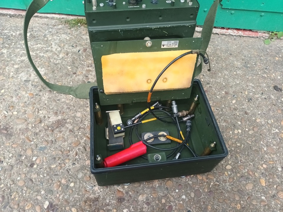 Ex MOD /| British Military NATO Clansman Radio Equipment Condition Test ...