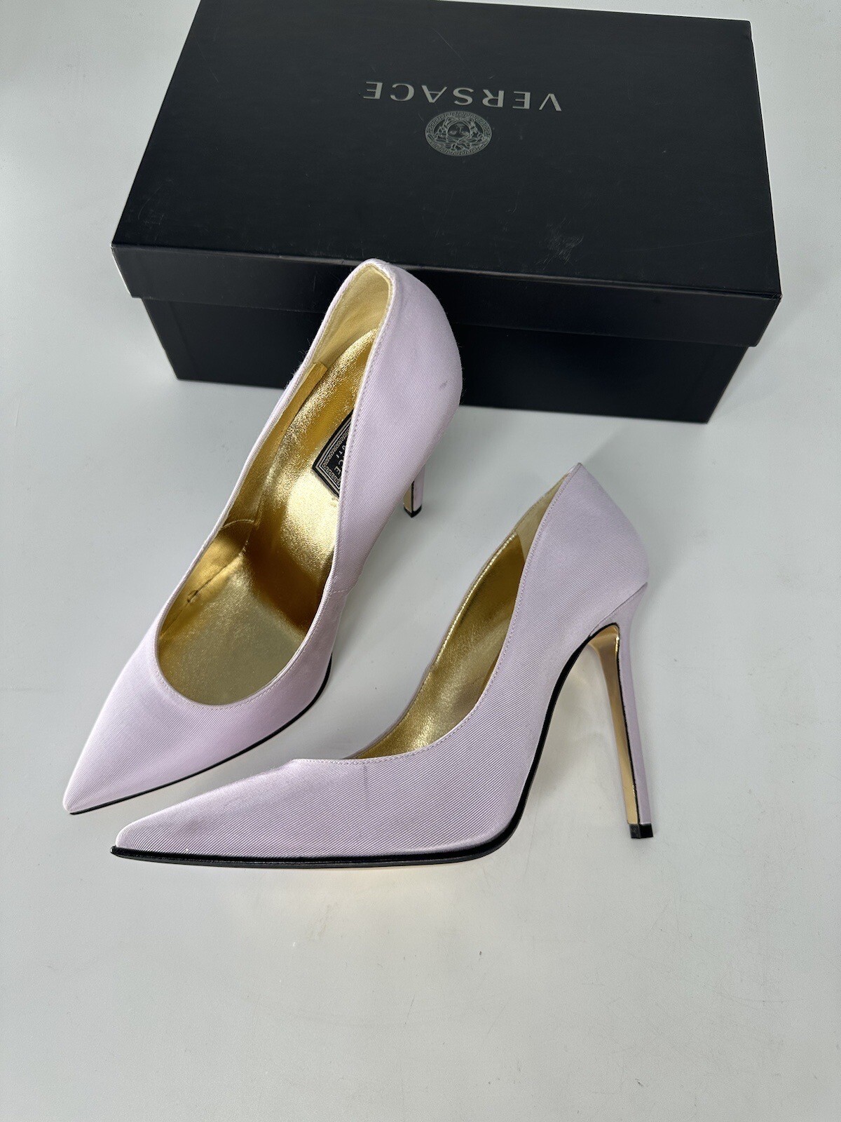 NIB Versace Medusa Rose Pink Satin Pointed Toe Pumps Heels Shoes Sz 37 ...